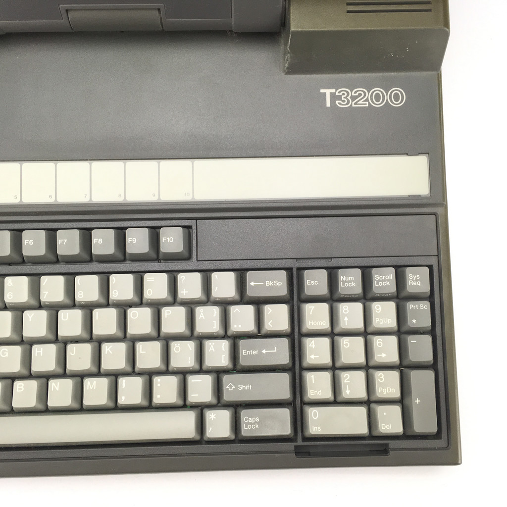 Laptop, Toshiba, T3200, Retro – FOOTLY